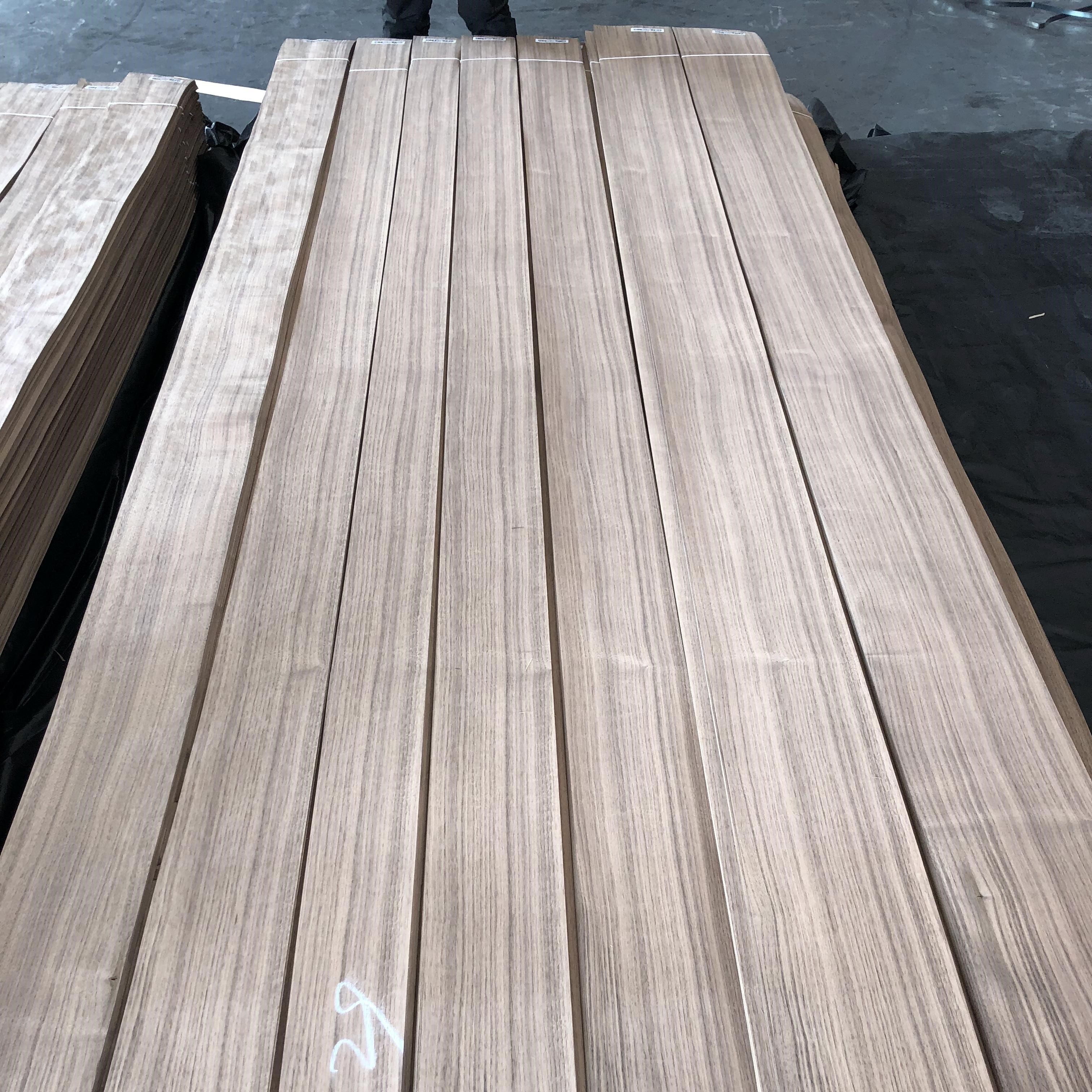 Factory AA Walnut Wood Veneer Mountain/Straight Grain Walnut Veneer ...