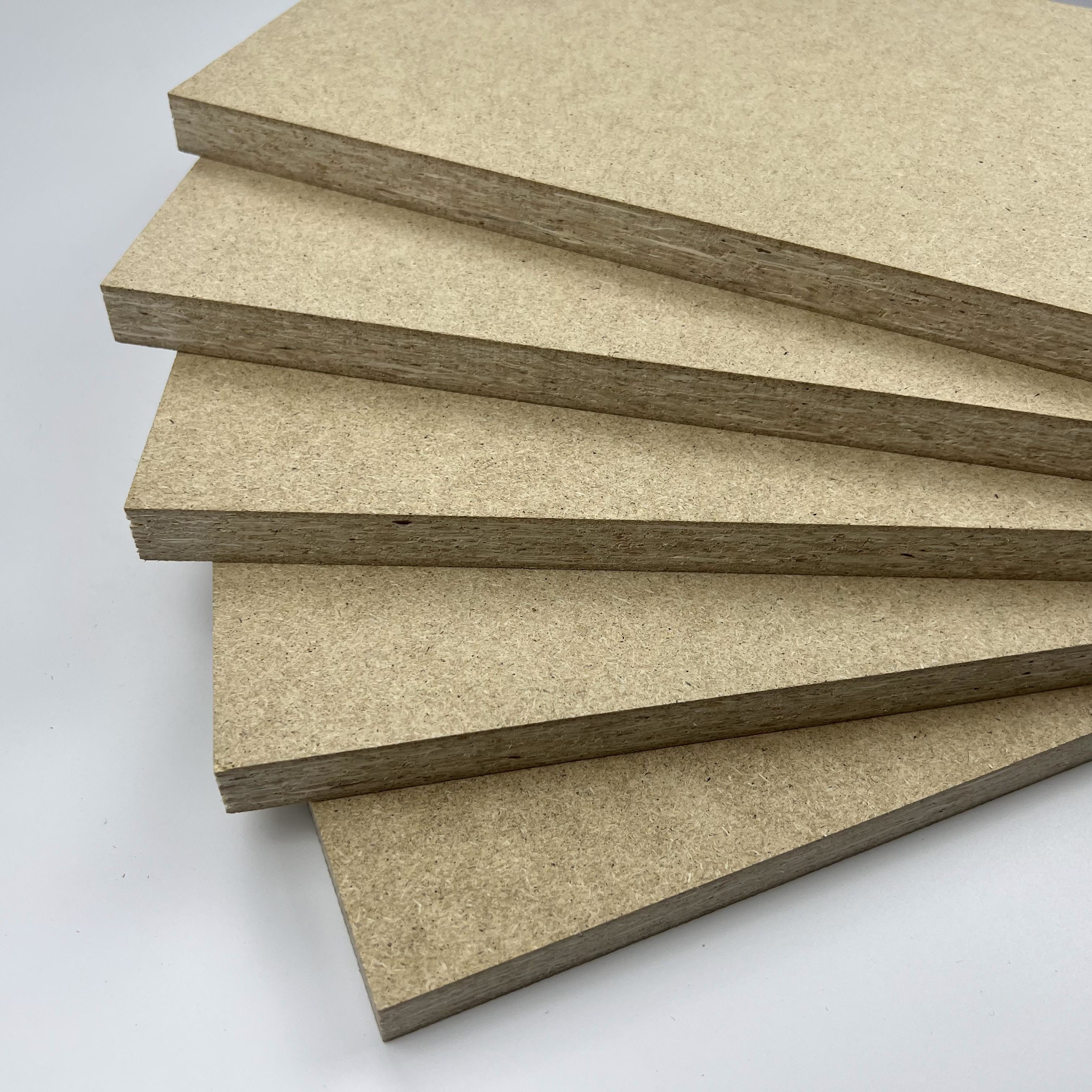 550-650kg/m3 OSB Oriented Strand Board Multipurpose Lightweight